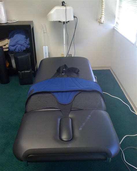 Used Dynatronics Decompression Table Bryanne Enterprises