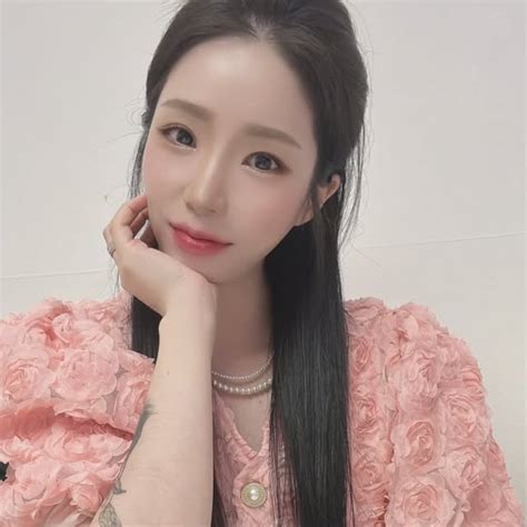 도대체가 손주한테 엄마 자존감 떨어지게 하는 멘트는 왜 하는거야 자기 손주 이쁜만큼 며느리도 예뻐할 줄 알아야지