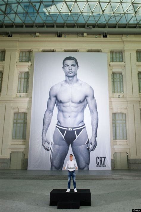 Cristiano Ronaldo Naked Footballer Poses Nude For Spanish Vogue Cover