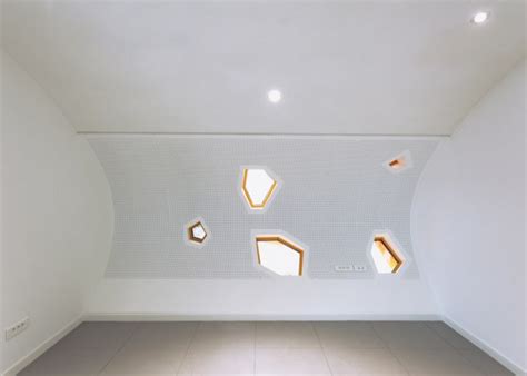 Vib Architecture Creates Concrete Silos For Parisian Cement Company