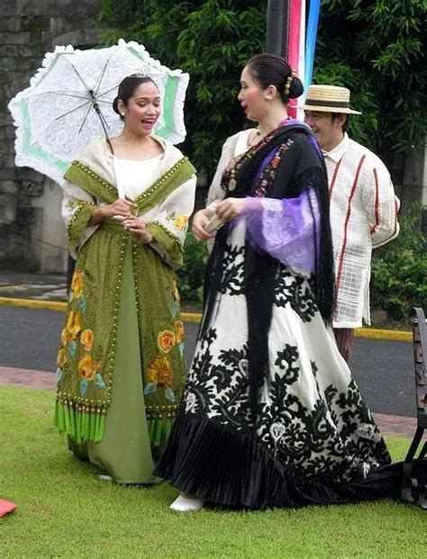 78 Traditional Costumes From Around The World