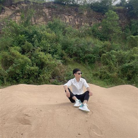 Hiếu Huỳnh