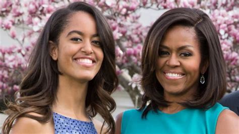 Barack Obamas Daughter Malia Drops Her Last Name