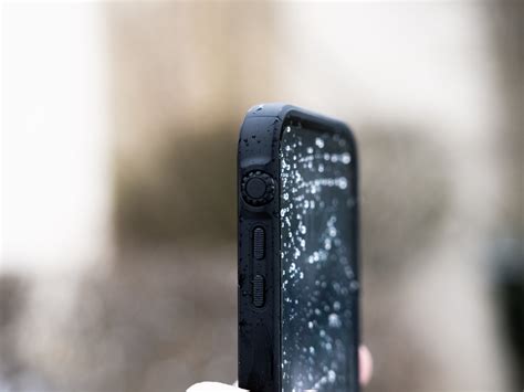 How To Properly Seal The Catalyst Waterproof Case Shut Imore