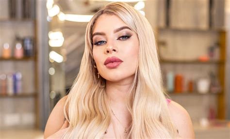 Le Caen Encima Al Exnovio De Ornella Vibra