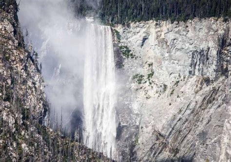 Hunlen Falls Canadas Third Highest Waterfall In Tweedsmuir Provincial