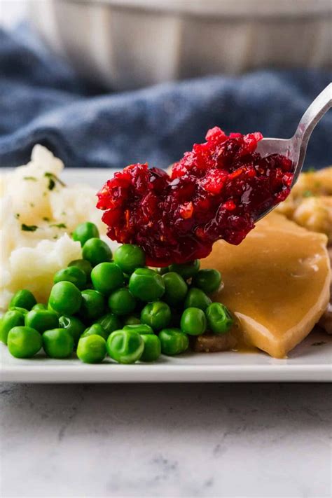 Cranberry Relish Baked Bree