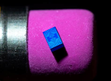 Intel Starts Testing Smallest Spin Qubit Chip For Quantum Computing Techpowerup