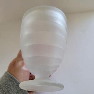 Vintage Art Deco Frosted Glass Vase Nautical Snail Shell Euc Stiver
