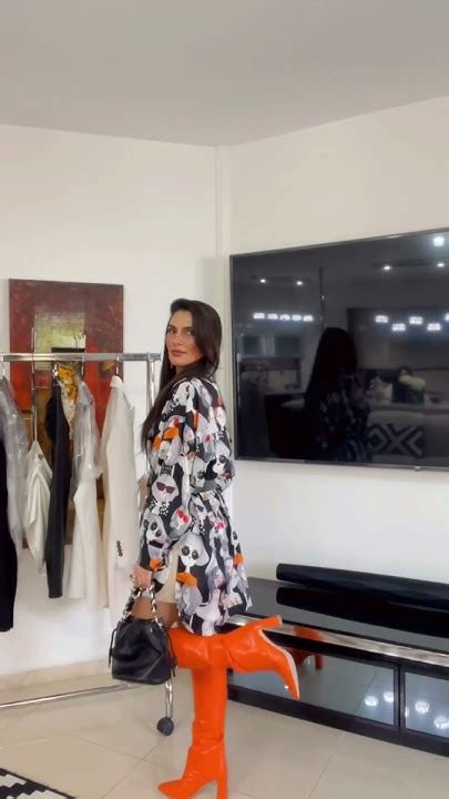 המגפיים הכתומות🤗 Youtube