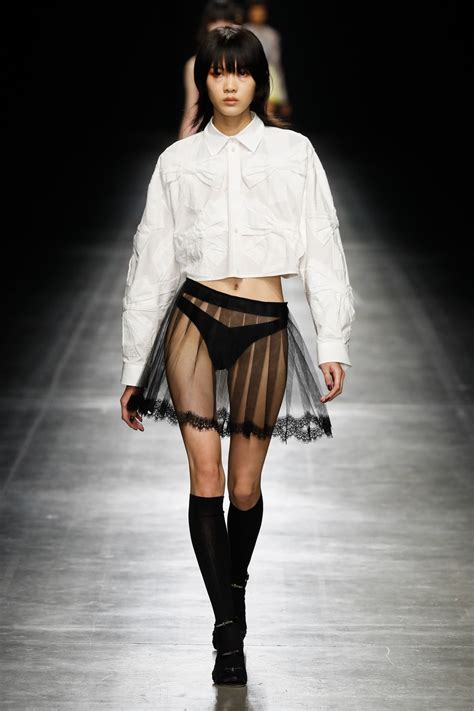 Spring 2023 Trend The Mini Skirt [photos]