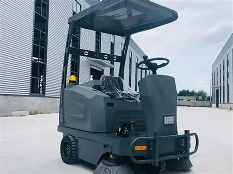 Small Electric Ride On Sweeper Precautions For Operation