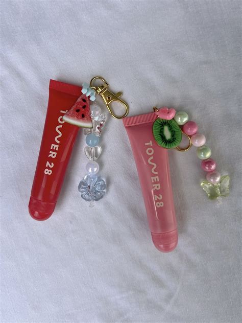 How To Make Lip Gloss Keychains Maxie Elise Diy Lip Gloss Diy Lips
