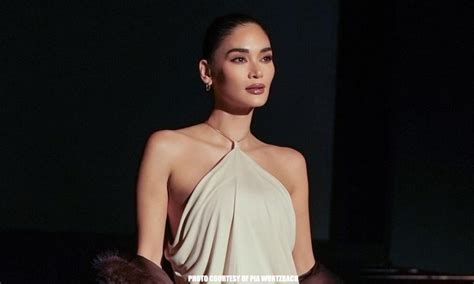 Pia Wurtzbach Pak Na Pak Sa Dubai Fashion Week