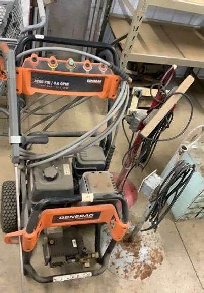 Generac 4200 Psi 4 Gpm Gas Powered Pressure Washer 420 Cc Engine Runs Works Needs New Pump