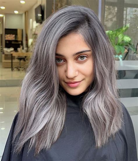 40 Bombshell Silver Hair Color Ideas For 2024 Artofit