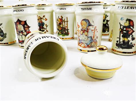 Shopthesalvationarmy Mj Hummel Set Of 20 Spice Jars Gold Cham Switzerland 1987 Ars Ag [d1927]