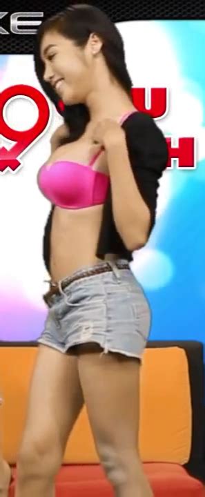 Naked Elly Tran In Luc Cuu Chan Kinh