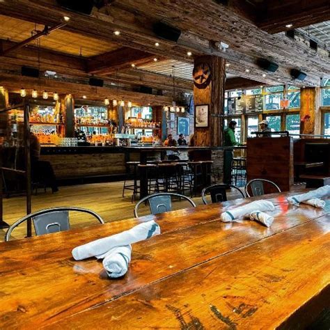 Les Meilleurs Bars Pour étudiants à New York 2024