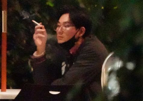 松田龍平、高級焼肉店で12才娘に再婚報告 良好な父娘関係が続く｜newsポストセブン Part 2