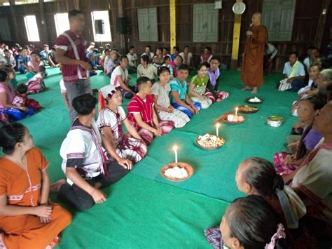 ရှမ်းရွာသစ်မြို့တွင် ကရင်တိုင်းရင်းသားလူမျိုးတို့၏ဓလေ့တစ်ခုဖြစ်သော ချည