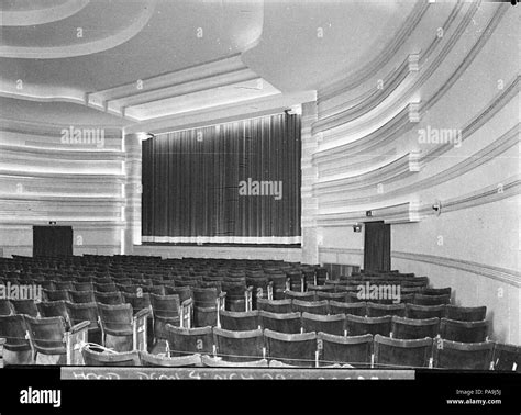 236 Slnsw 11170 The New Kings Theatre Mosman View Of The Ornate Proscenium From The Stalls Stock