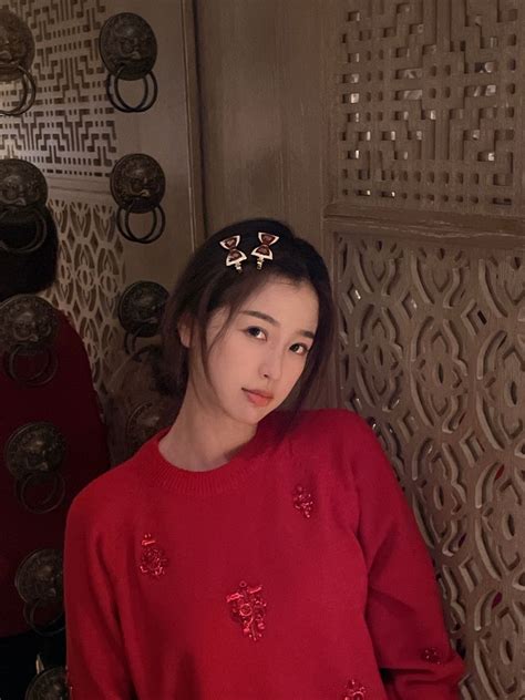 Yu Shuxin Yu Shuxin Global Esther Yu虞书欣后援团英文网宣站