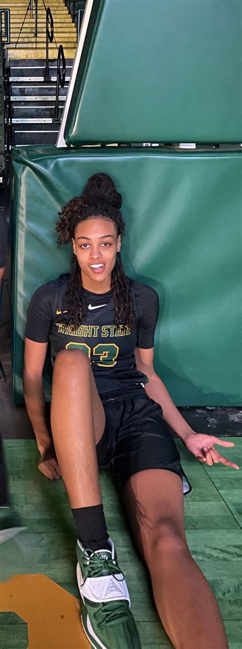 Jada Wright Center Forward Nil Profile Opendorse