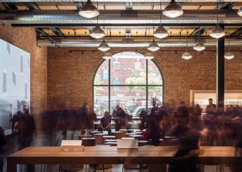 Apple Store Williamsburg By Bohlin Cywinski Jackson Uses Exposed Brick