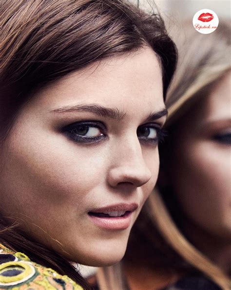 Review Son Burberry 401 Nude Apricot Lip Velvet Màu Cam Nude