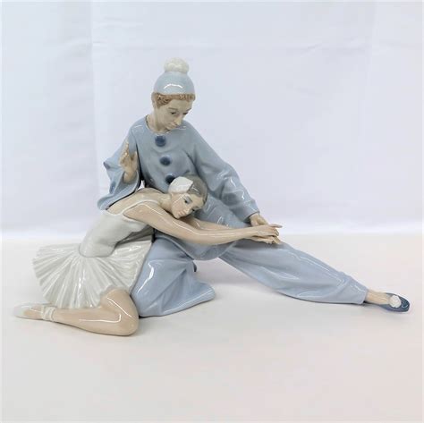 Yahooオークション 1円～ リヤドロ 4935「closing Scene」フィギュ