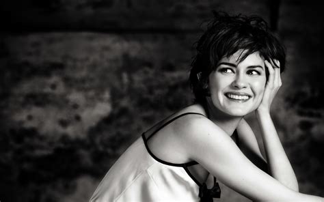 Audrey Tautou Hd Wallpaper Rare Gallery