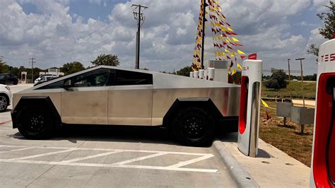 Inside The New 75 000 Square Foot Luling Buc Ees