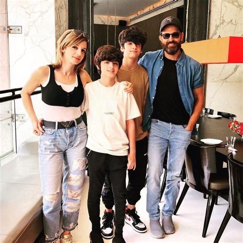 ‎ريہتہكہ روشہأنہ ألأمہبہرأطہور‎ On Instagram‎ سوزان خان الأن على أنستغرام وتقول إلى سمائنا