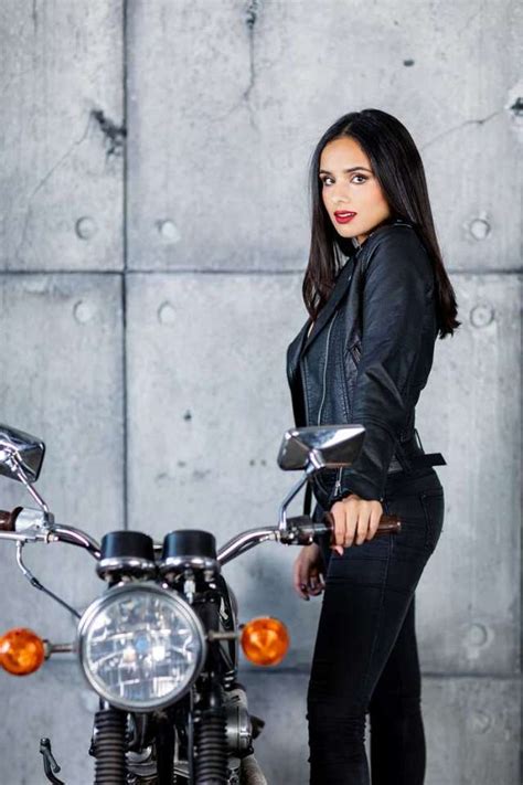 Aparna Brielle Nue 10 Photos Biographie News De Stars Les Stars Nues