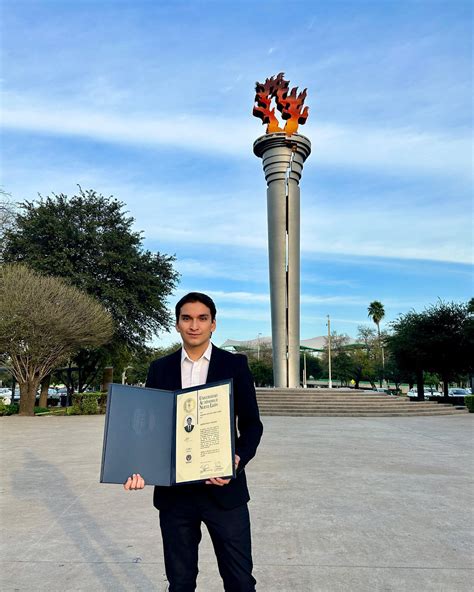 Alejandro Loera Alejandroloeras • Instagram Photos And Videos