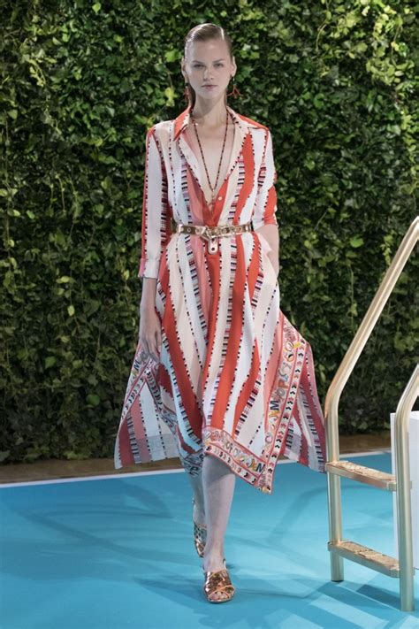 璞琪 Emilio Pucci 2018春夏高级成衣发布秀 Milan Spring 2018 天天时装 口袋里的时尚指南