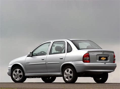 Chevrolet Corsa Sedan Gm 4200 16 I 92 Hp