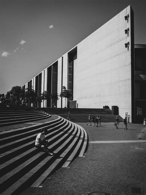 Stefan Maass Artist On Portraitmode Share Your Street Photography