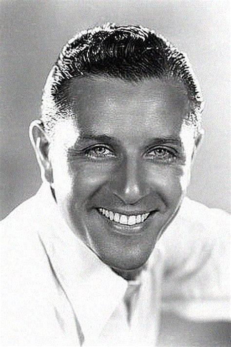 Warren Hull About Entertainment Ie