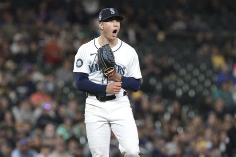 Bryan Woo Carries A Perfect Game Into The 7th Inning As The Mariners Top The Padres 5 2 My