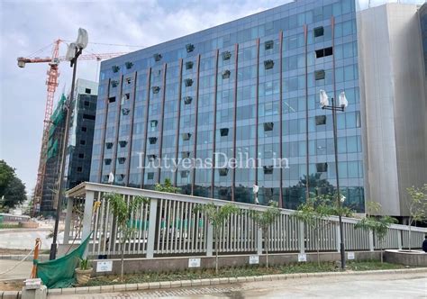 Commercial Property In World Trade Centre Nauroji Nagar New Delhi