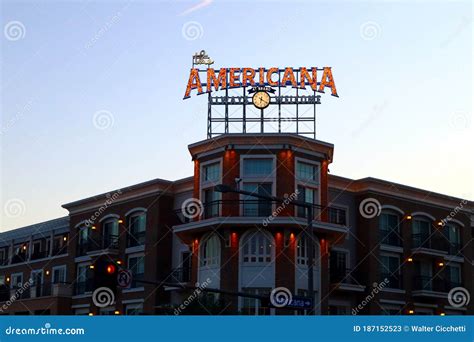 Glendale California The Americana At Brand Shopping Dining