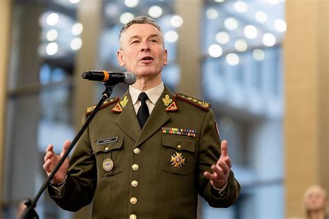 Kariuomenės Vadas Gen Valdemaras Rupšys Reikia Prisiminti Kad Prieš 30 Metų Buvo Pirmas