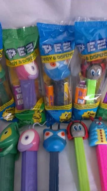 Pez 2000 Bugz Beetle Grasshopper Flutterby Fly Bee Caterpillar Lady Bug