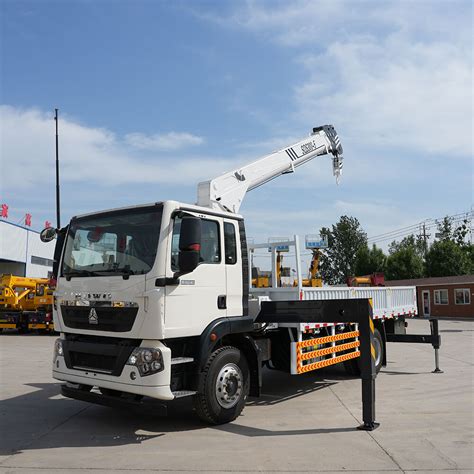 8 Ton Howo Truck Mounted Crane China 8 Ton Howo Truck Mounted Crane