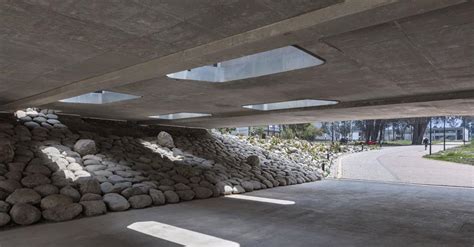 Edificio Administrativo Campus Balzay Ucuenca Arquitectura