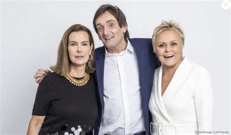 Pierre Palmade Et Michèle Laroque Réunis Et Entourés Dune Pluie De Stars Pour Le Grand