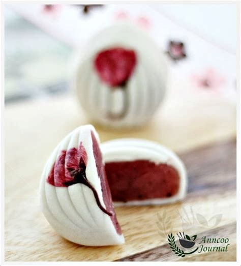 Sakura Snowskin Mooncake Osmanthus Oolong Snowskin Mooncake Anncoo