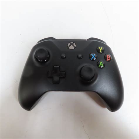 Microsoft 1708 Xbox Wireless Controller For Xbox One Pc Black